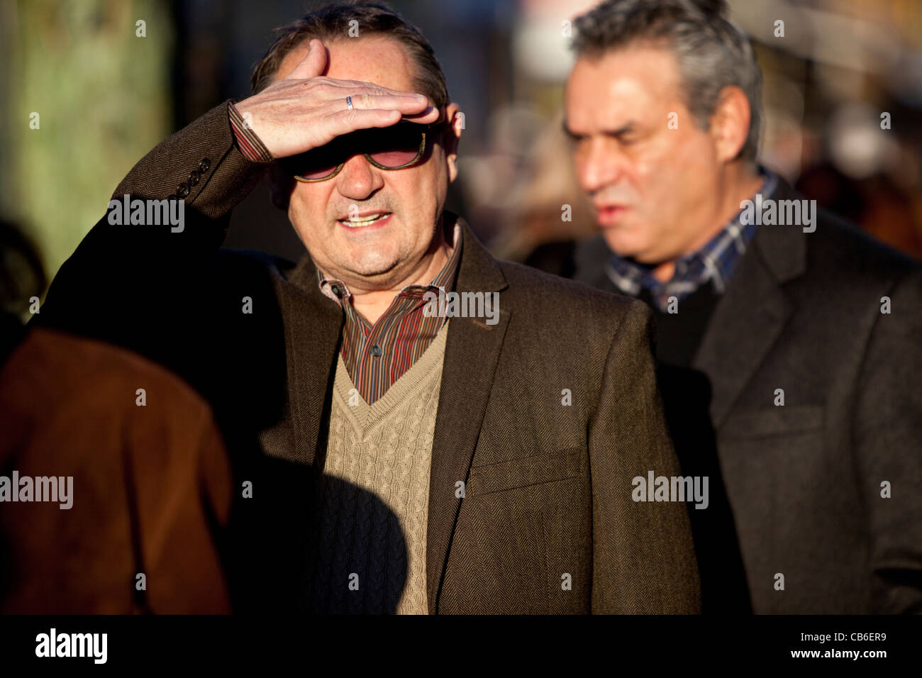 Hand blocking sun hi-res stock photography and images - Alamy