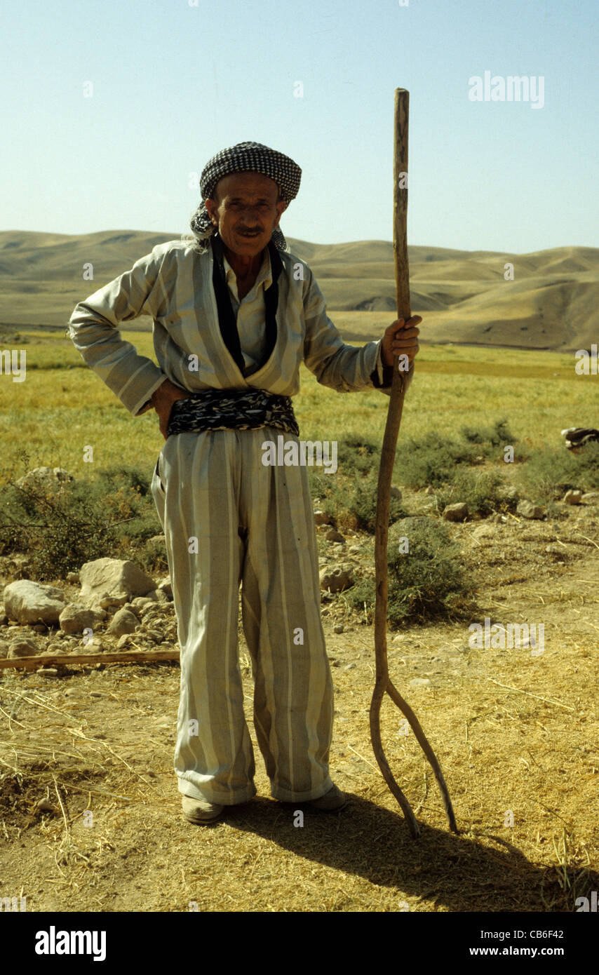 Kurdish traditional male costume High Resolution Stock Photography and ...