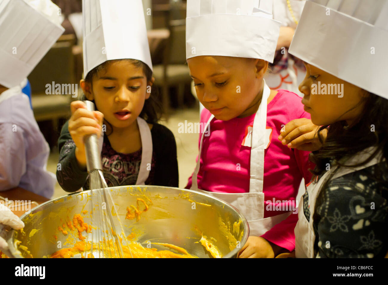 Junior chef program prepares a healthy Thanksgiving dinner in midtown ...