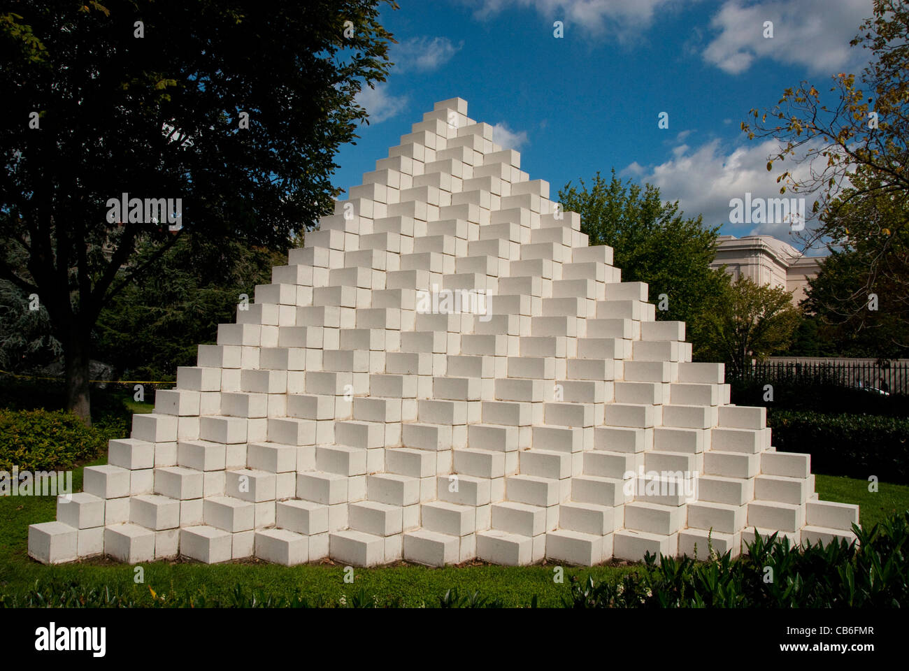 Sided pyramid hi-res stock photography and images - Alamy