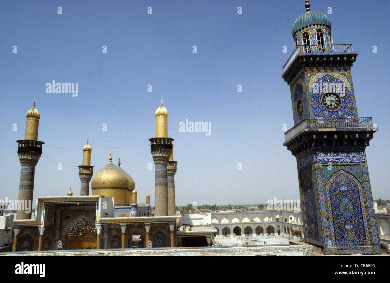 Iraq 2003 invasion ongoing reconstruction 16th century shrine mosque ...