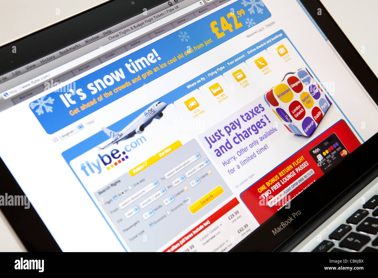 Internet pages screens hi-res stock photography and images - Alamy