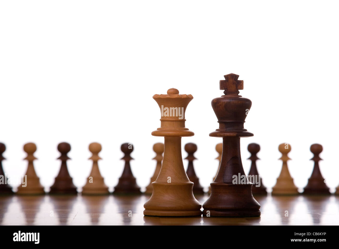 the king and queen piece of a chess table ready for it's move ...