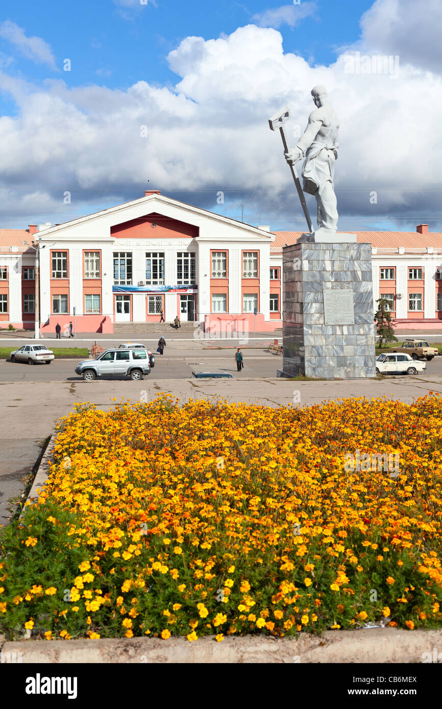 Magnitogorsk train station hi-res stock photography and images - Alamy