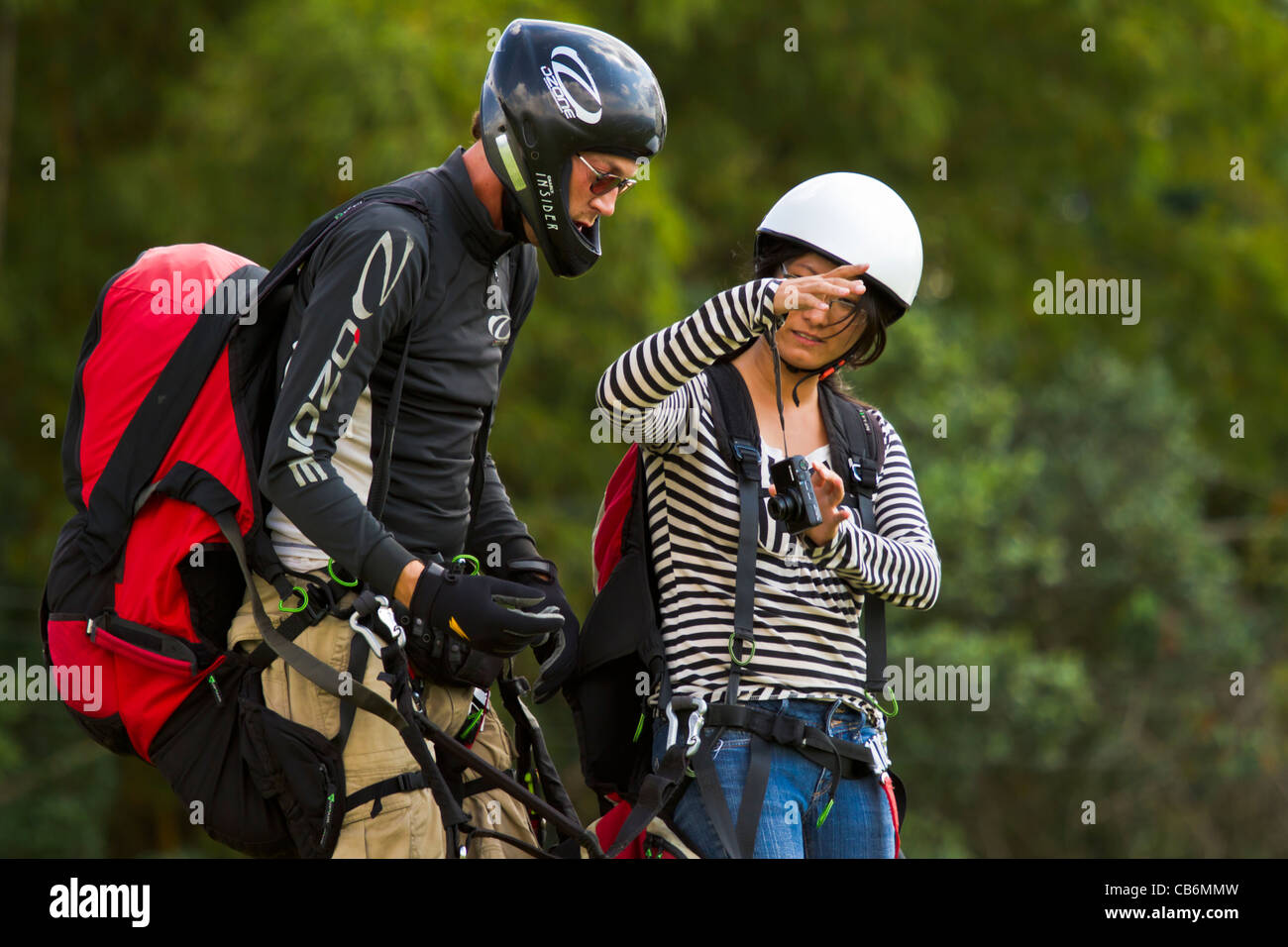 Paraglide colombia hi-res stock photography and images - Alamy