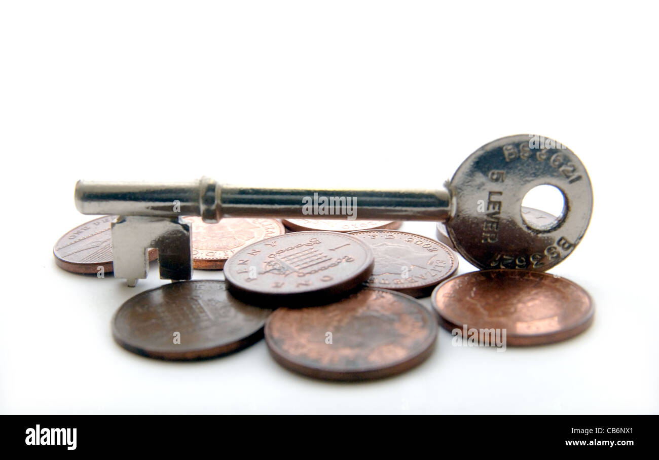 a key with money Stock Photo - Alamy