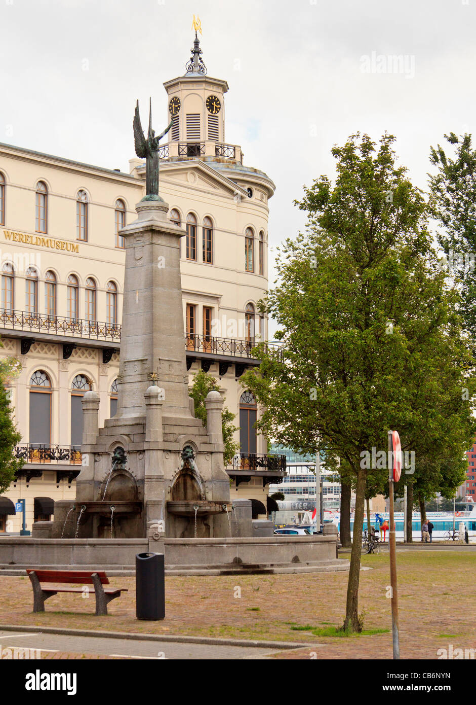 Rotterdam statue hi-res stock photography and images - Alamy