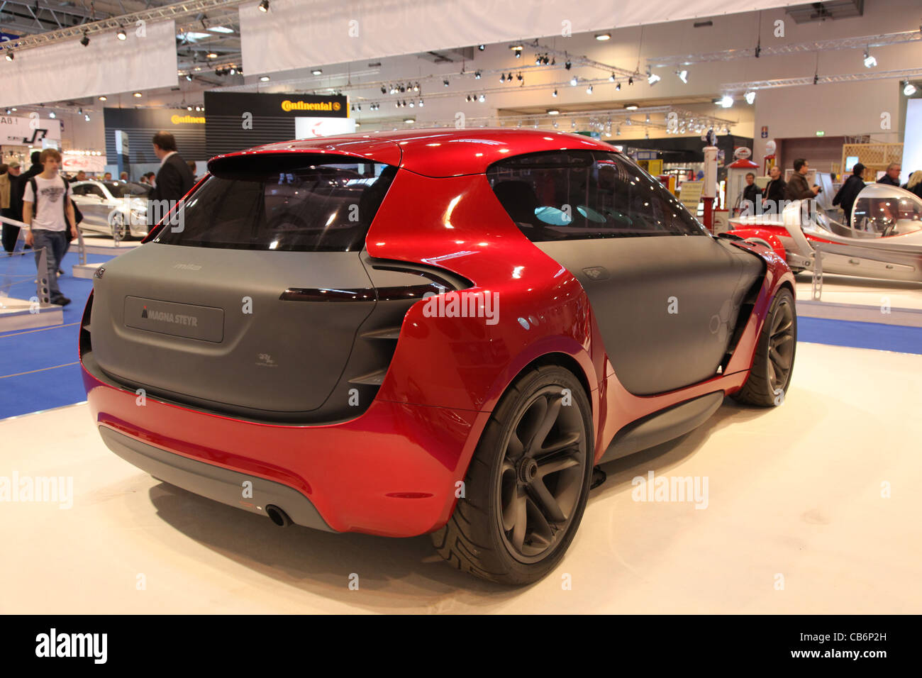 Magna Steyr MILA (Magna Innovative Lightweight Auto) Aerolight with ...