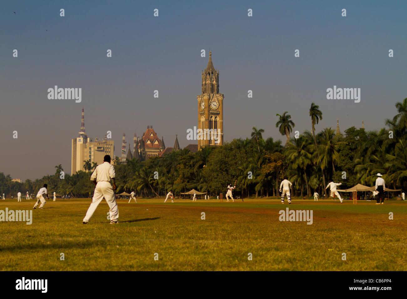 Cricket clock hi-res stock photography and images - Alamy