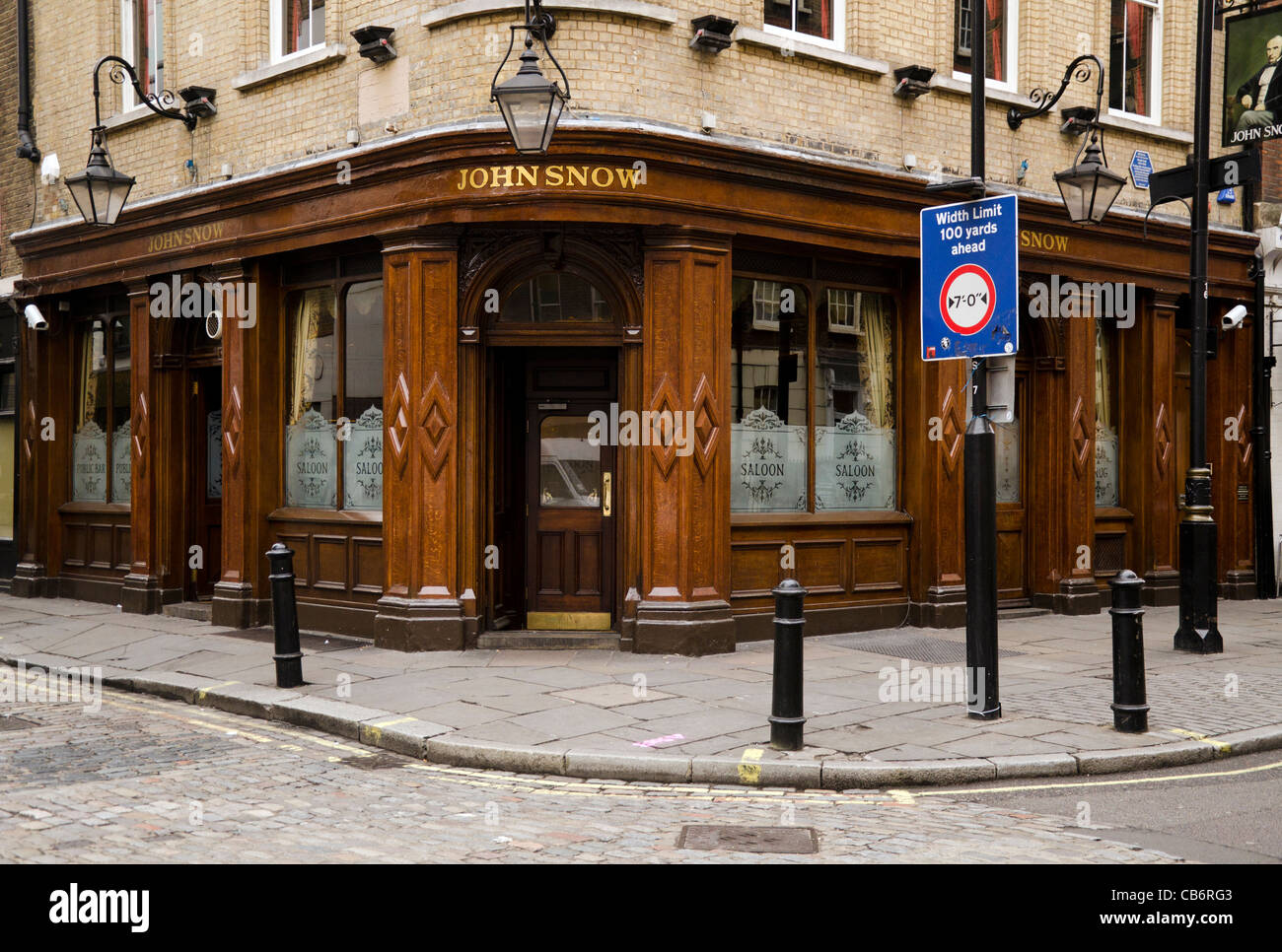 The john snow soho hi-res stock photography and images - Alamy