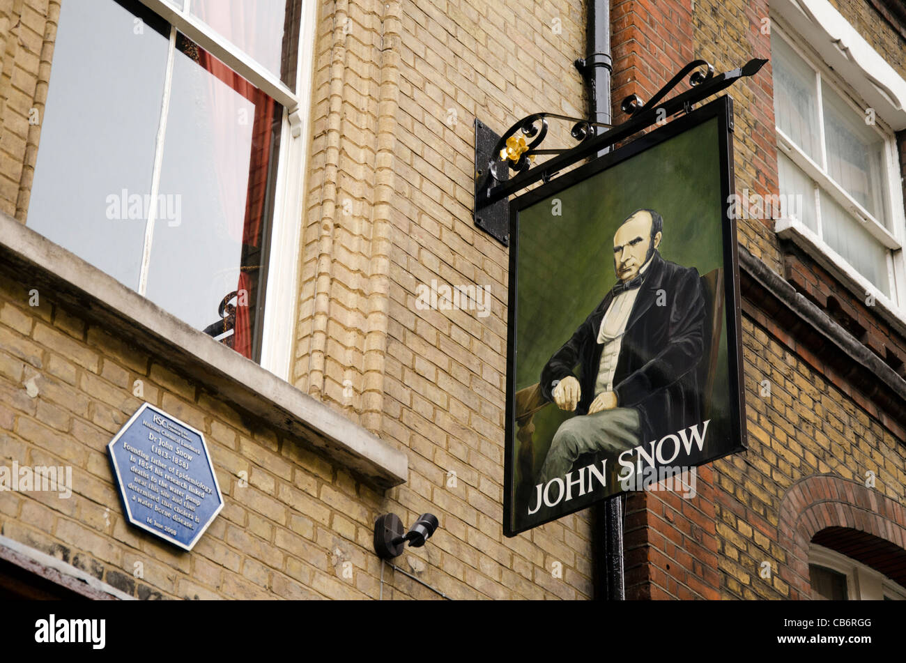 John snow pub london hi-res stock photography and images - Alamy
