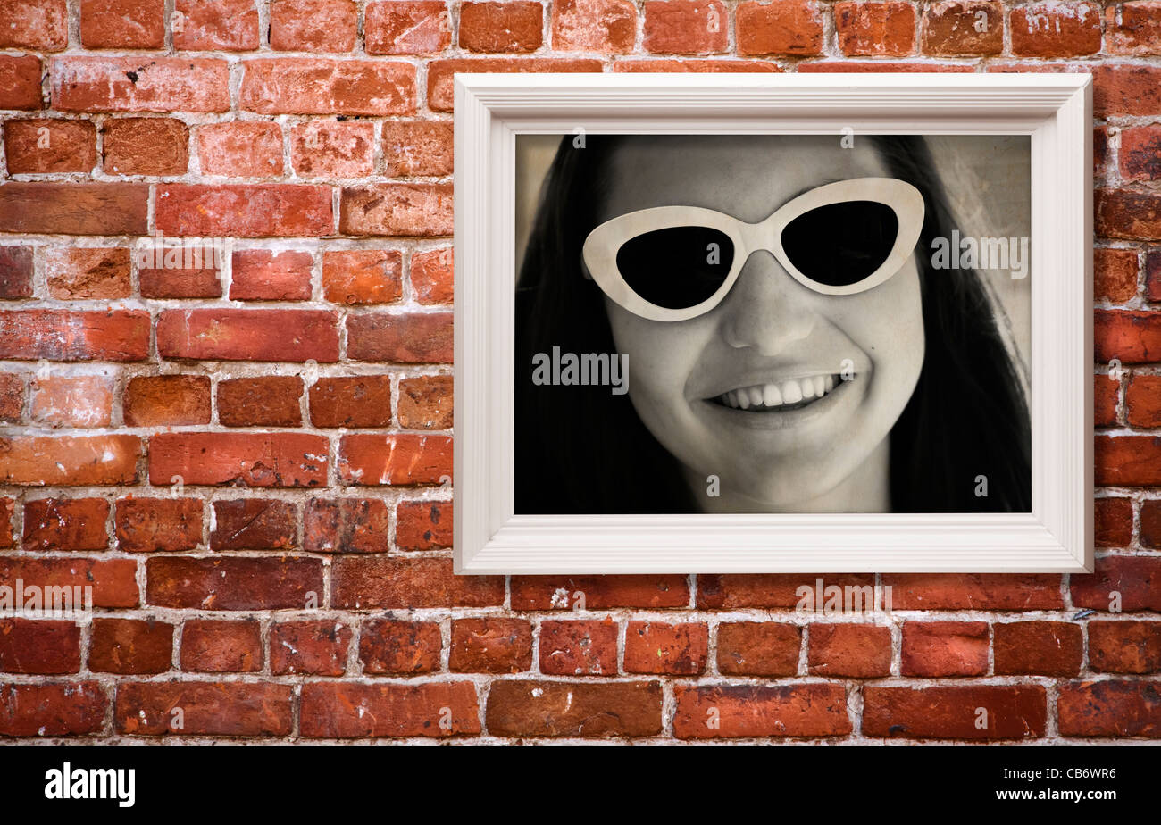 Retro woman hi-res stock photography and images - Alamy