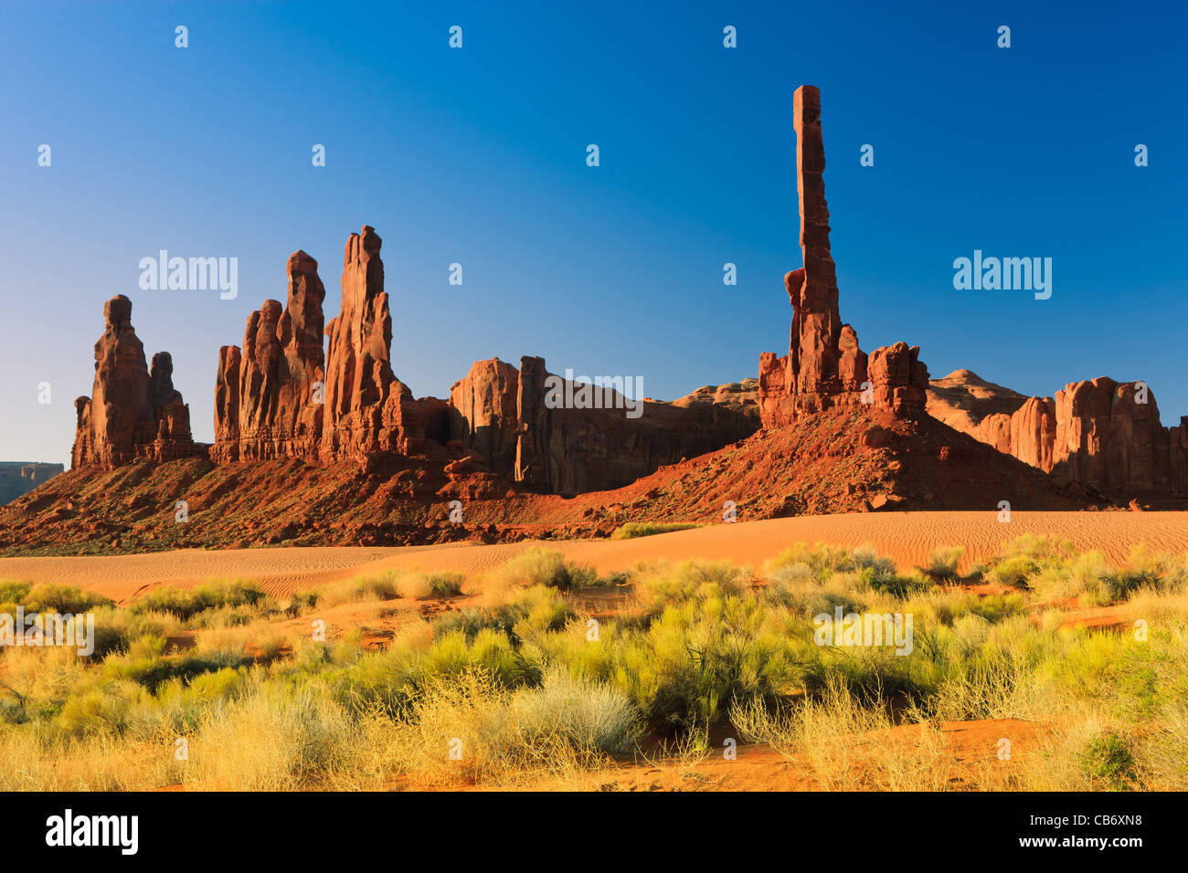 Totem Pole at sunrise, Monument Valley, Utah - Arizona Stock Photo - Alamy
