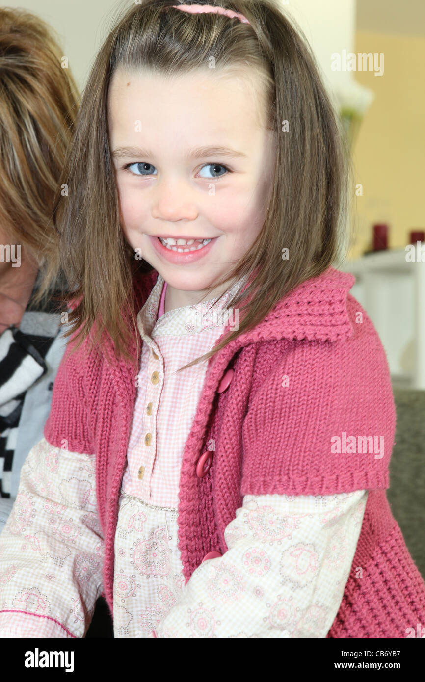 Portrait of a smiling girl Stock Photo - Alamy