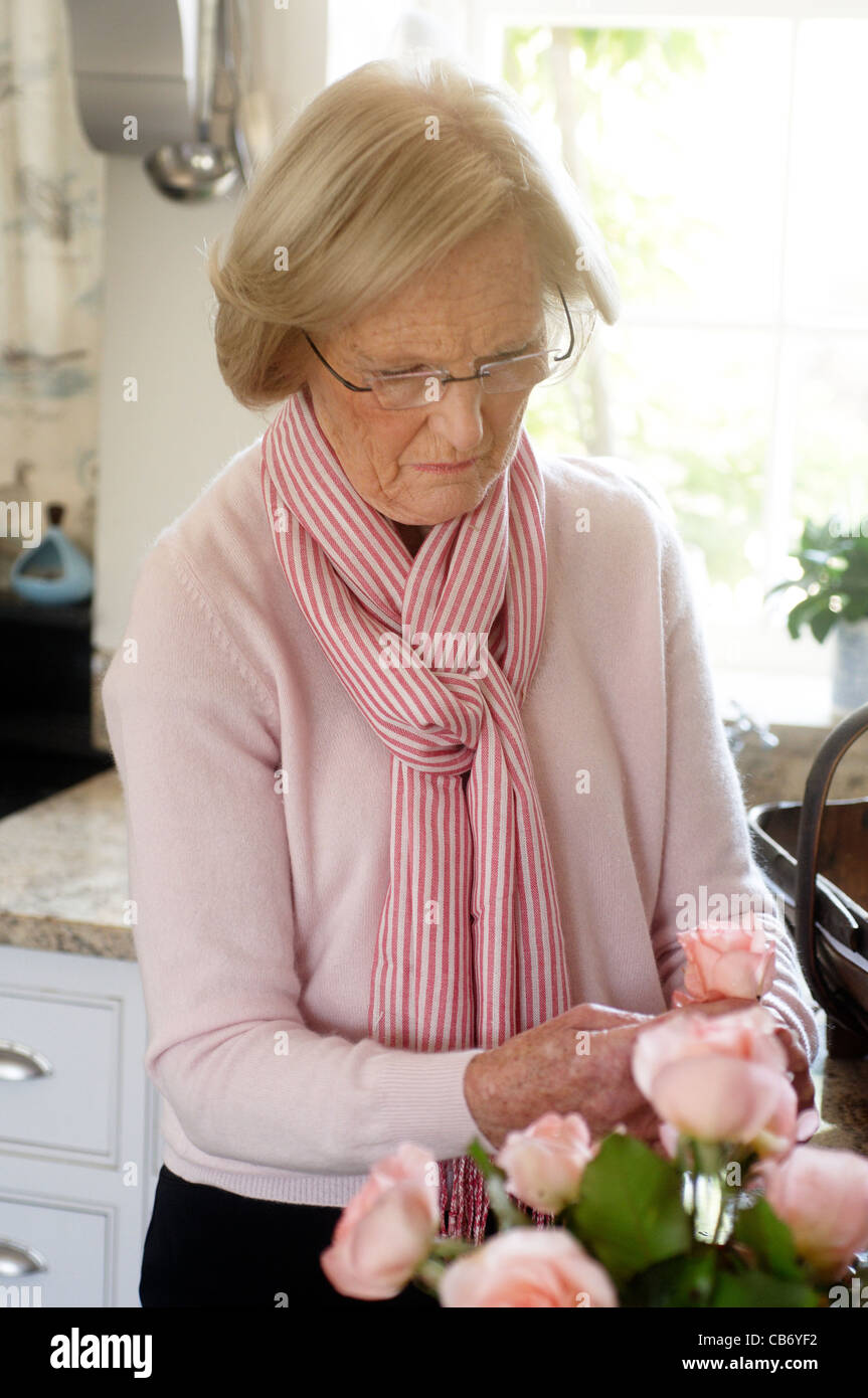 Mary Berry arranging her roses Stock Photo - Alamy