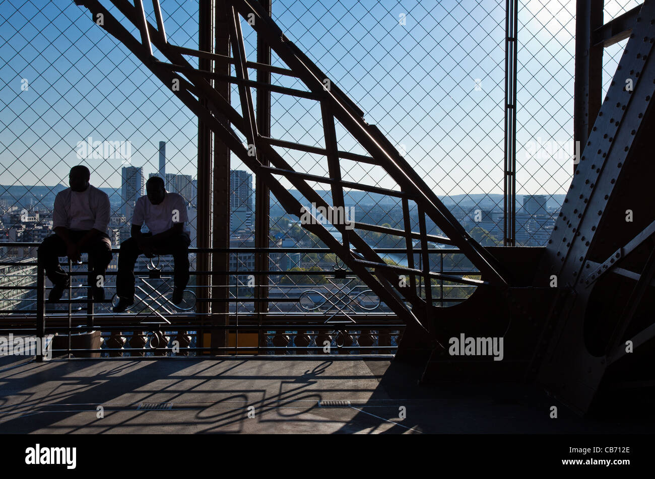 Paris workers hi-res stock photography and images - Alamy