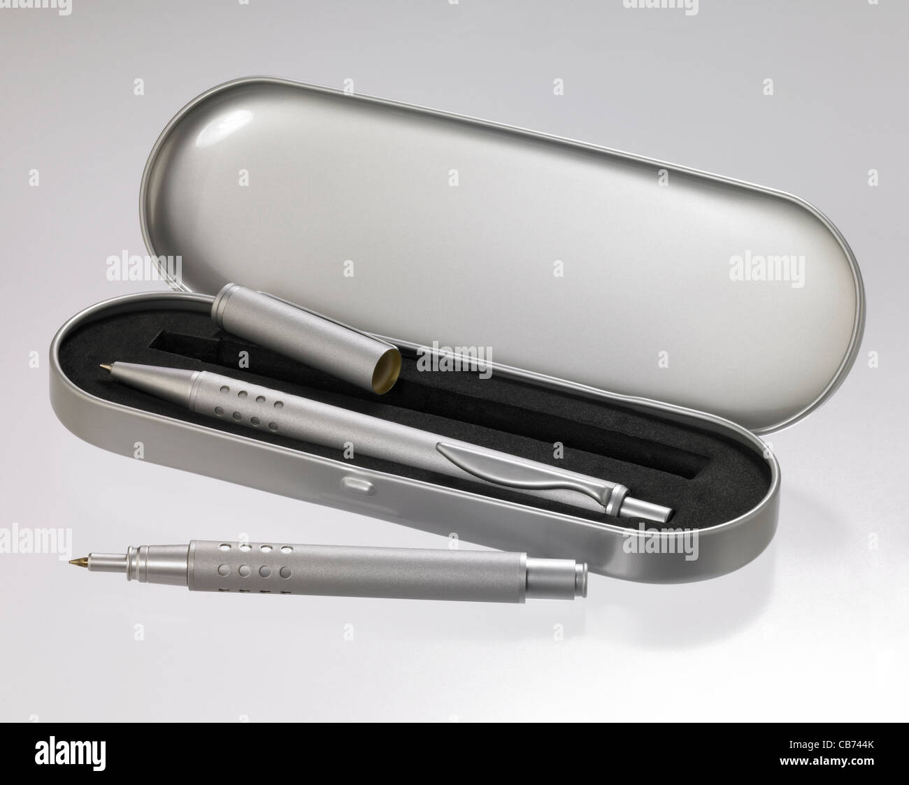 Ballpens hi-res stock photography and images - Alamy