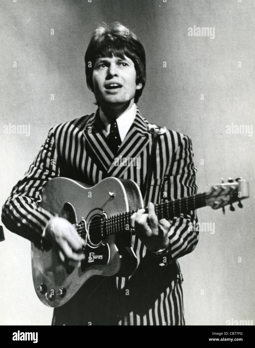 PINKERTON'S ASSORTED COLOURS UK pop group in January 1966 with Tony ...