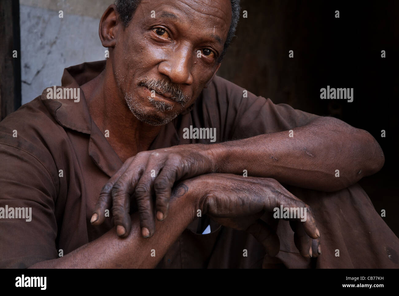 Lubricate the shoulder hi-res stock photography and images - Alamy