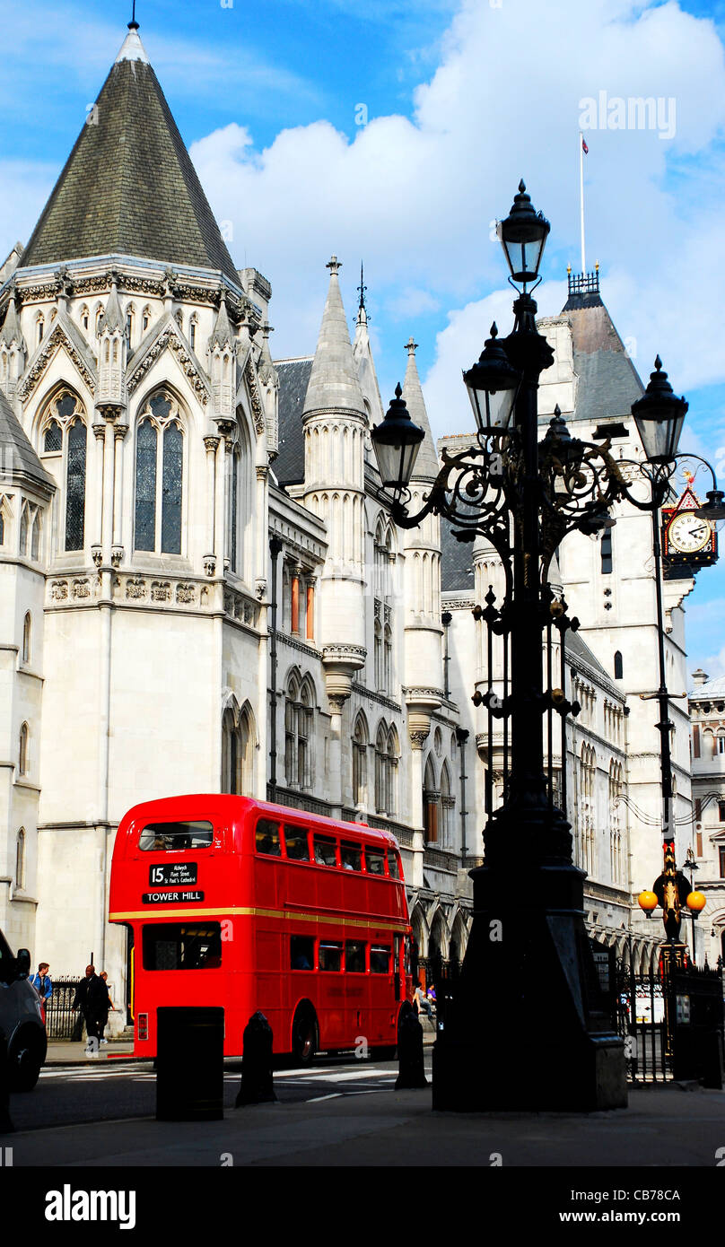 Old style london bus hi-res stock photography and images - Alamy