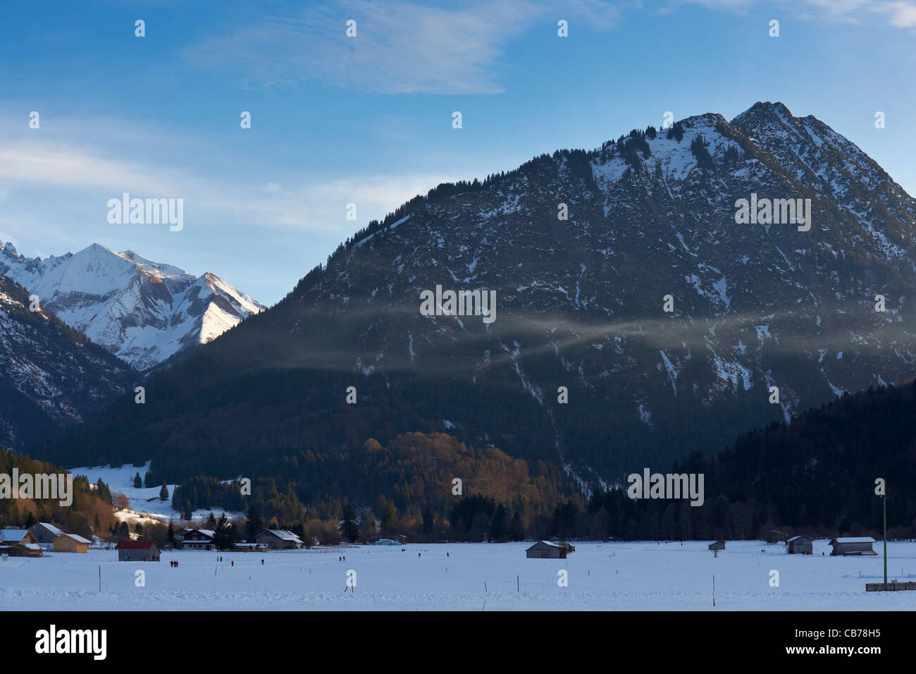 Snow covered alps winter hi-res stock photography and images - Alamy
