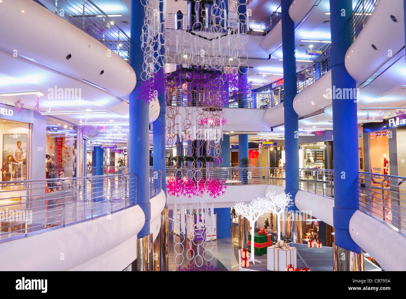 Shopping mall spain hi-res stock photography and images - Alamy