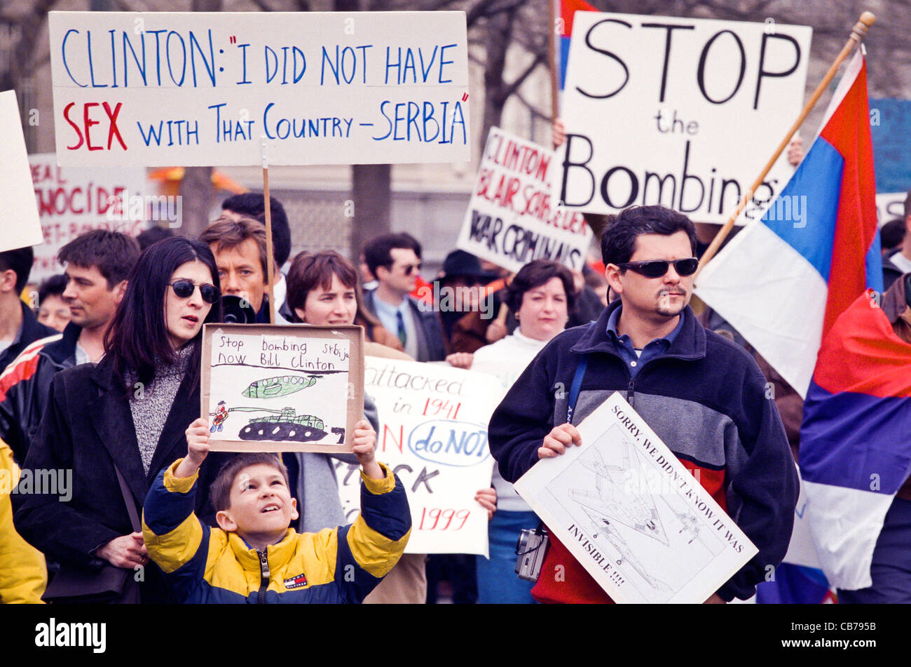 Serbs Yugoslavia bombing Serbia Serbian Kosovo NATO protest protesters ...