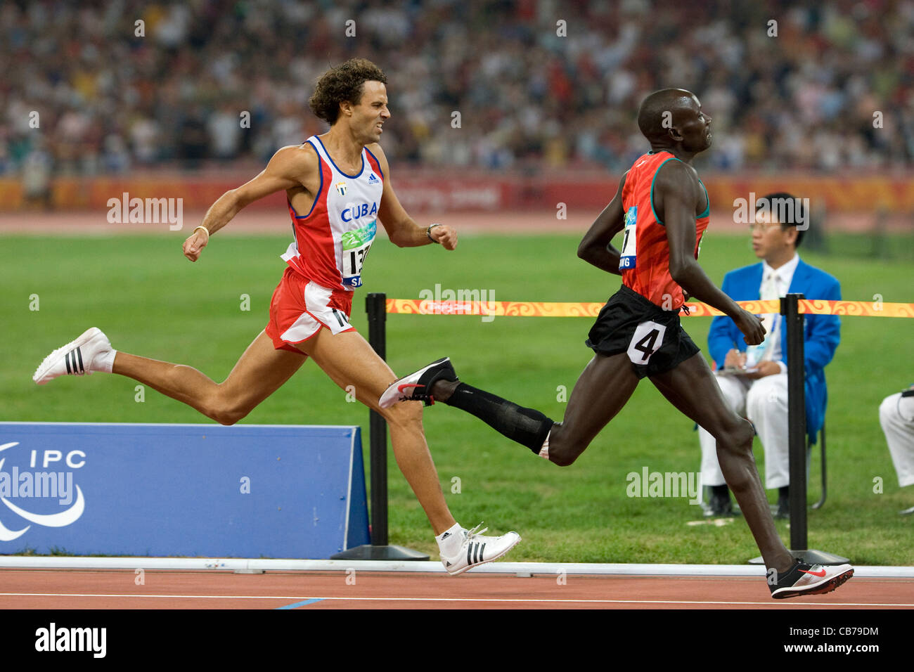 Paralympics track runner hi-res stock photography and images - Alamy