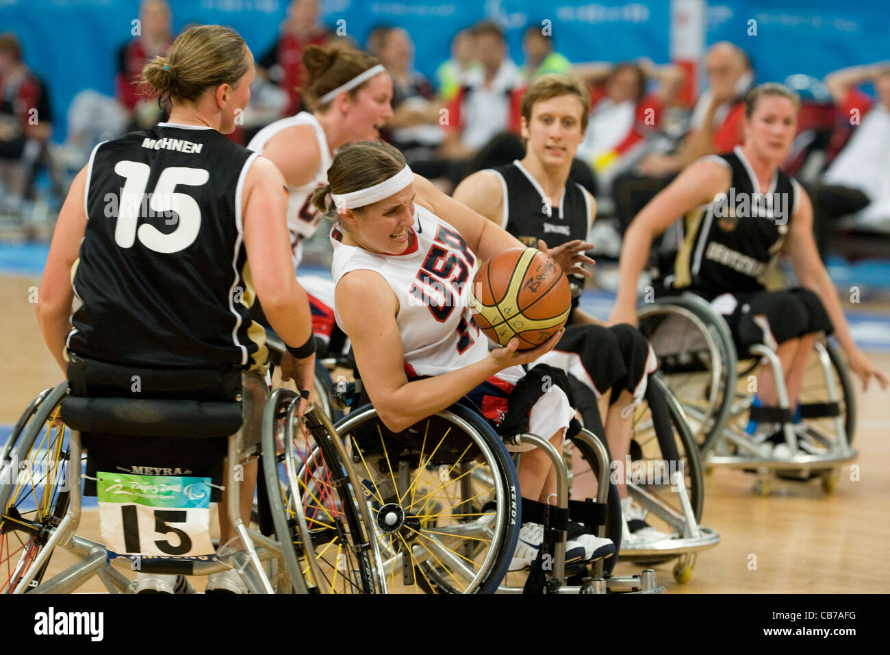 Paralympic basketball hi-res stock photography and images - Alamy