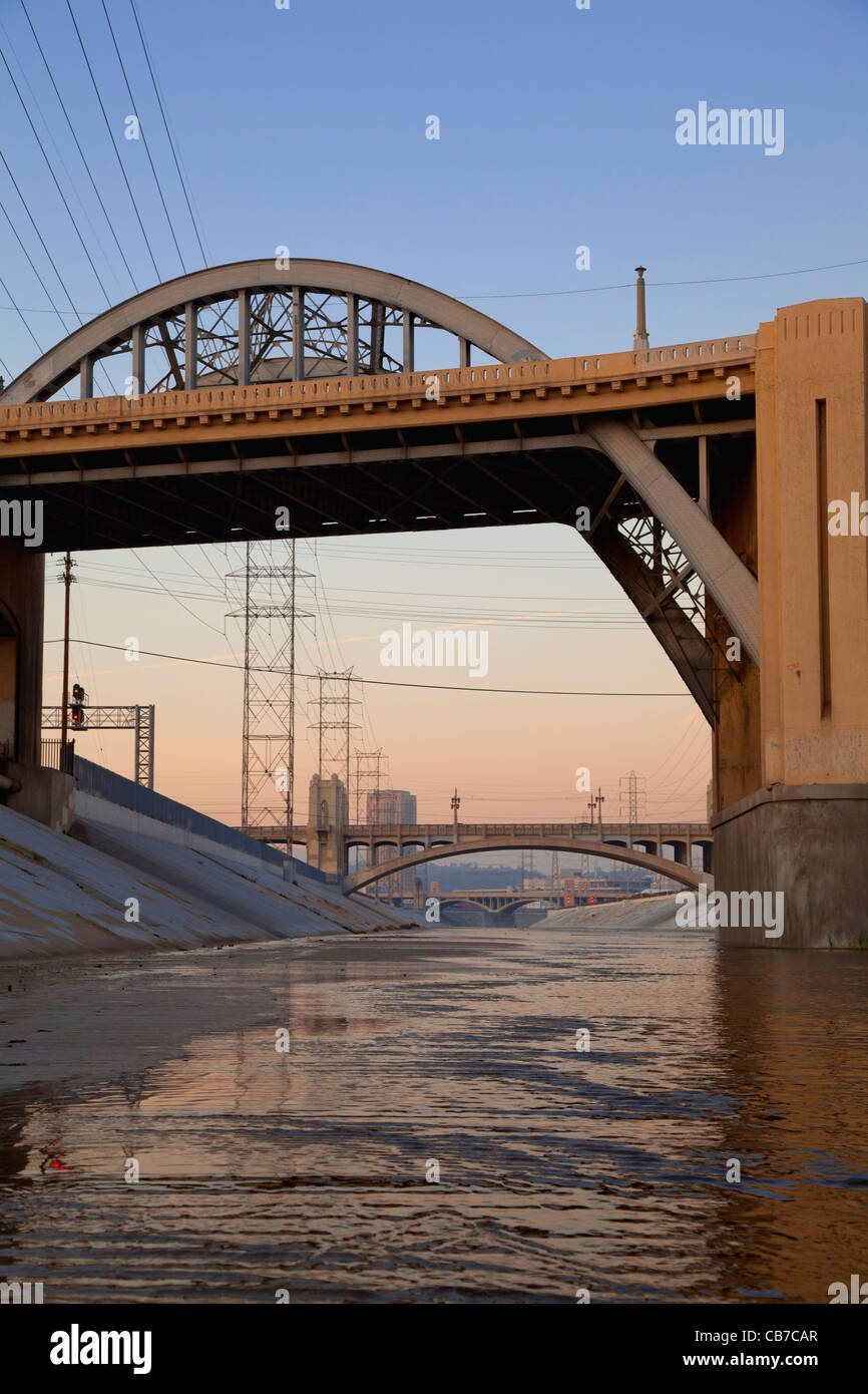 6th Street Bridge over the Los Angeles River, Downtown Los Angeles ...