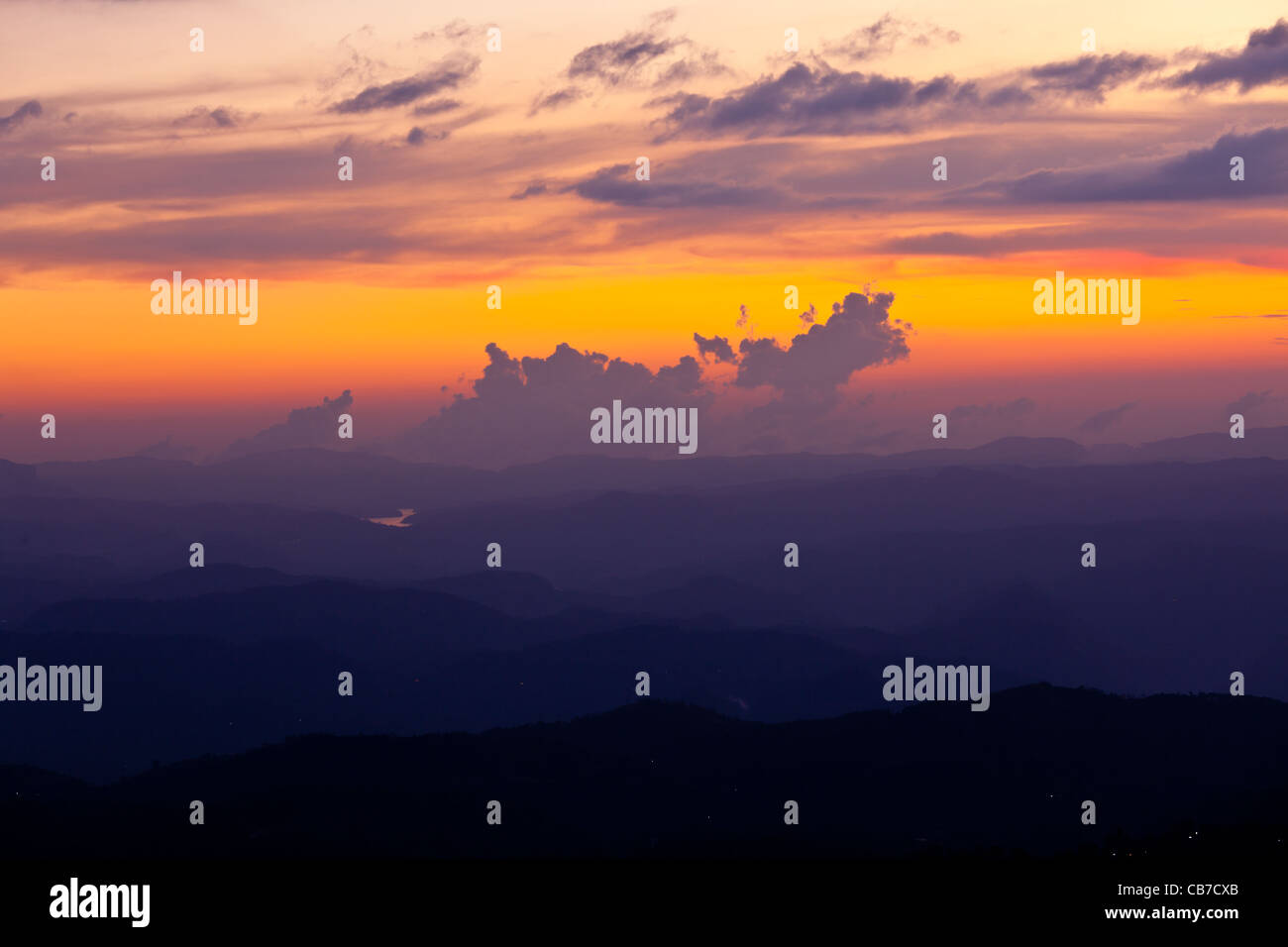 Munnar kerala sunset hi-res stock photography and images - Alamy