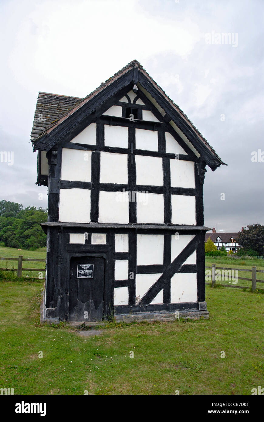Jacobean dovecote hi-res stock photography and images - Alamy