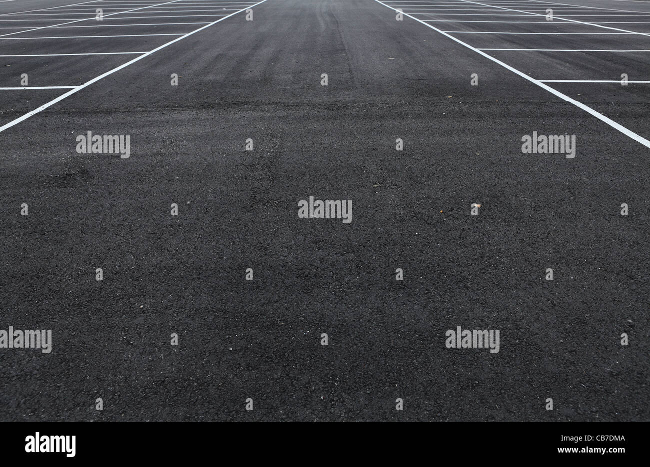 Diagonal parking hi-res stock photography and images - Alamy