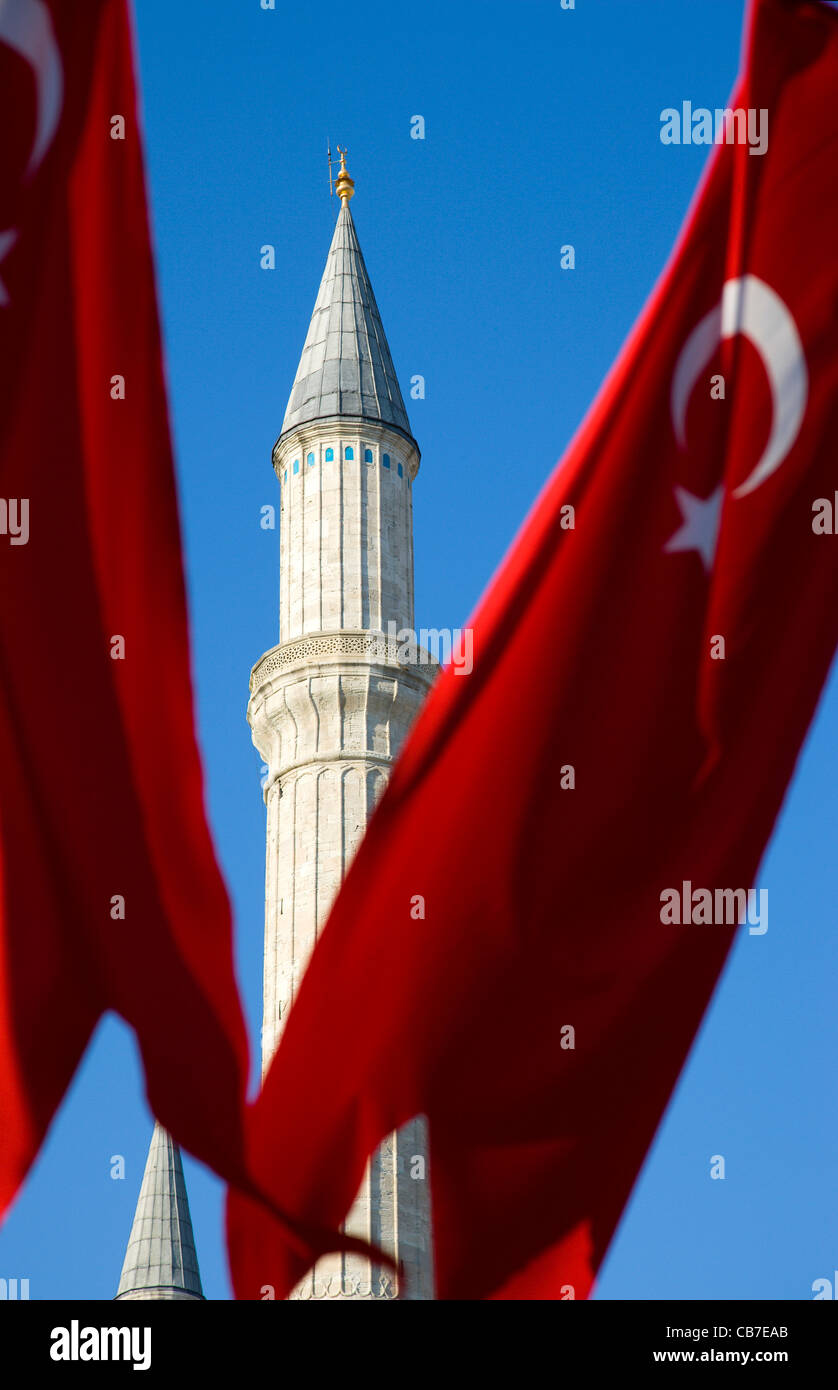Red crescent flag hi-res stock photography and images - Alamy