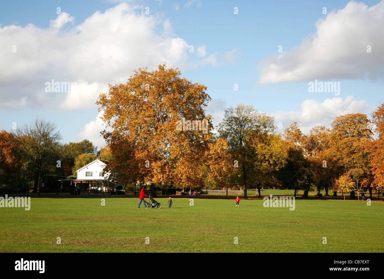 Kensal rise and queen's park hi-res stock photography and images - Alamy