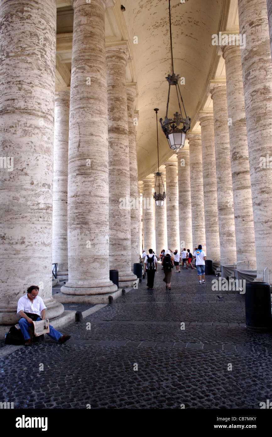 Double colonnaded hi-res stock photography and images - Alamy