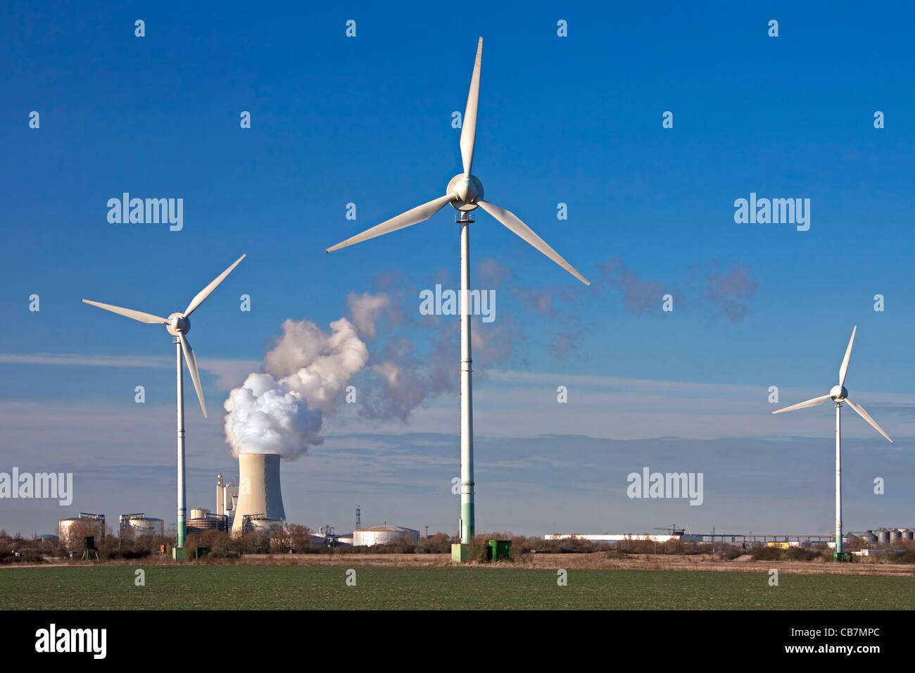 Wind turbines and the Rostock Power Station, a bituminous coal-fired ...