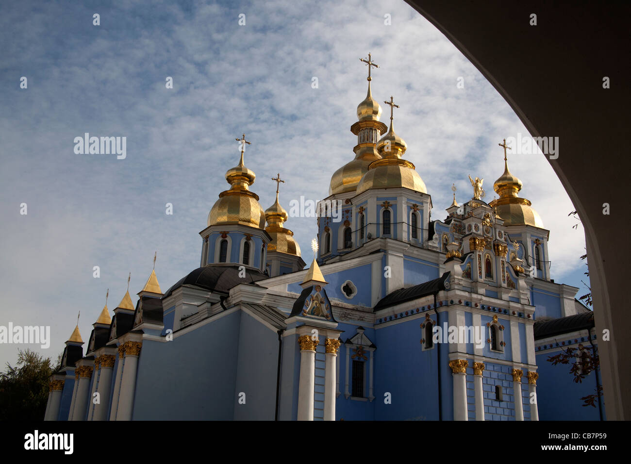 Gold domed monastery hi-res stock photography and images - Alamy