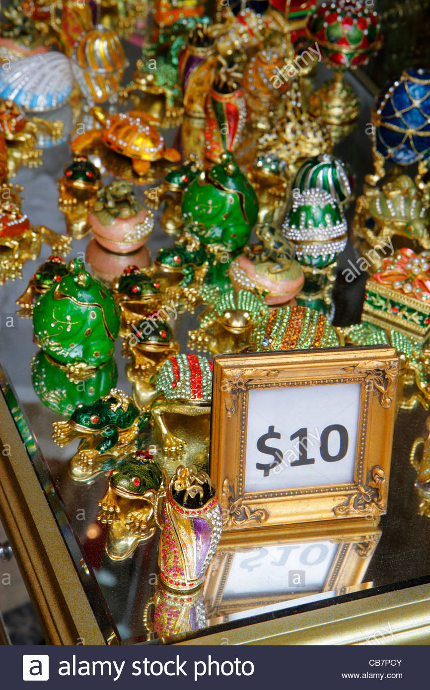 Antique Shop In Chinatown Stock Photos & Antique Shop In Chinatown ...