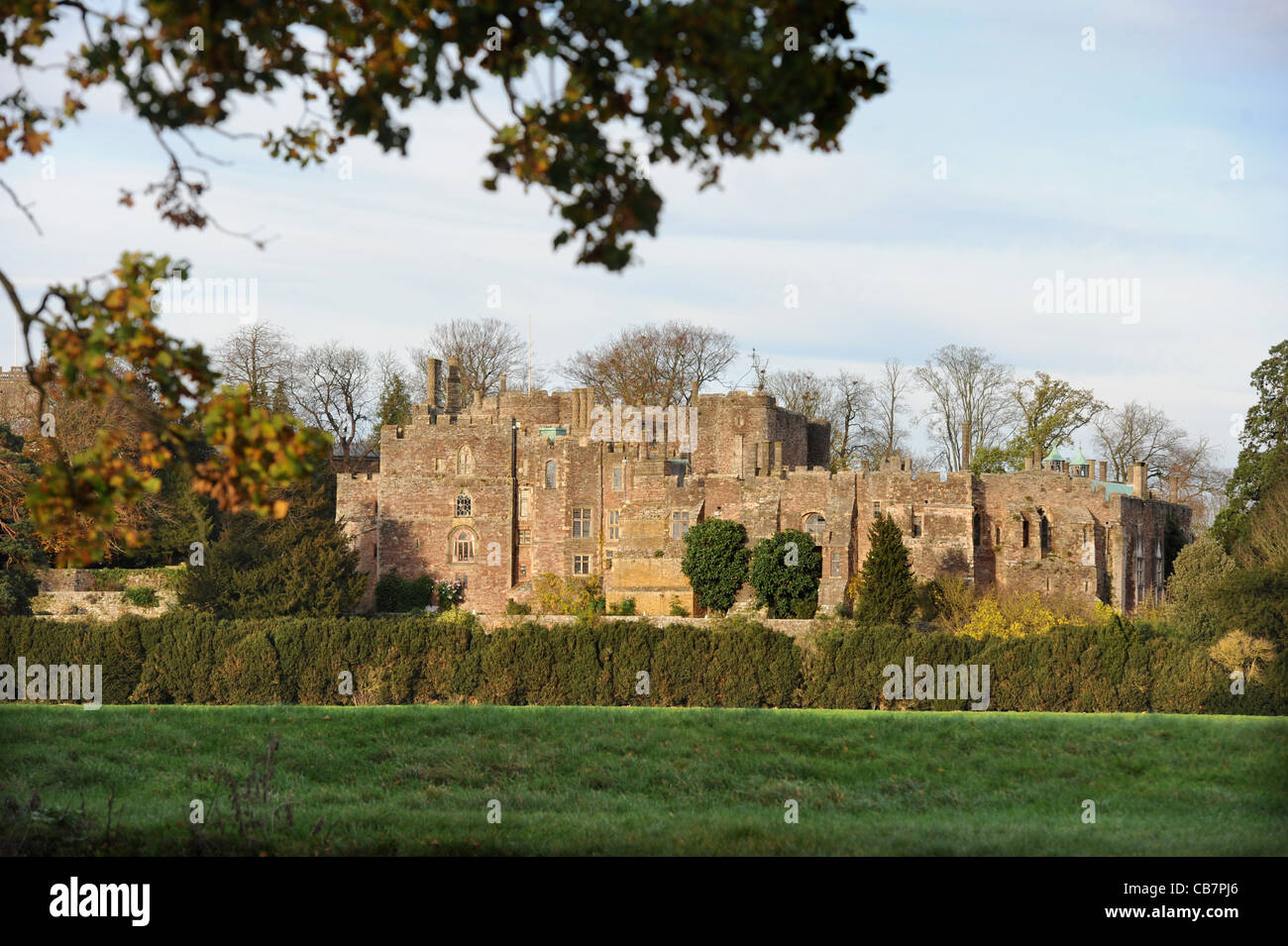 Berkeley castle hi-res stock photography and images - Alamy