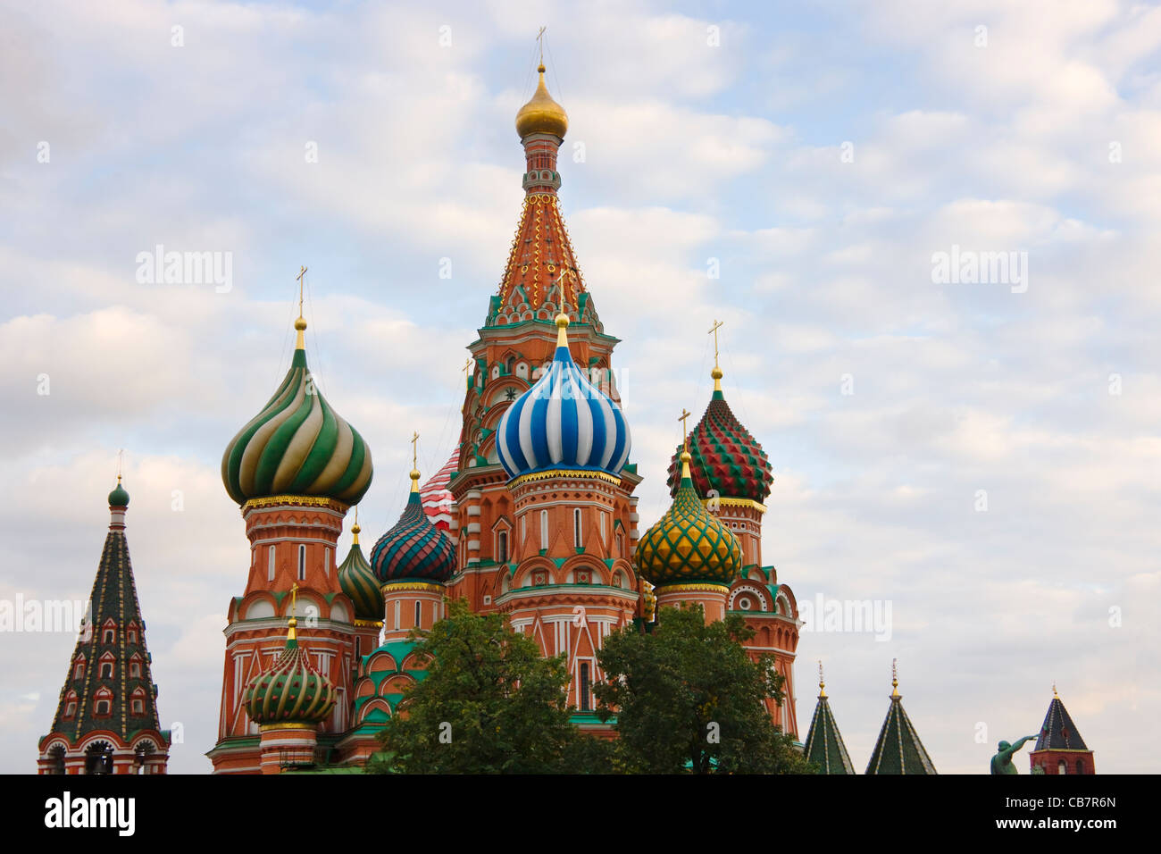 Domes st basil's cathedral hi-res stock photography and images - Alamy