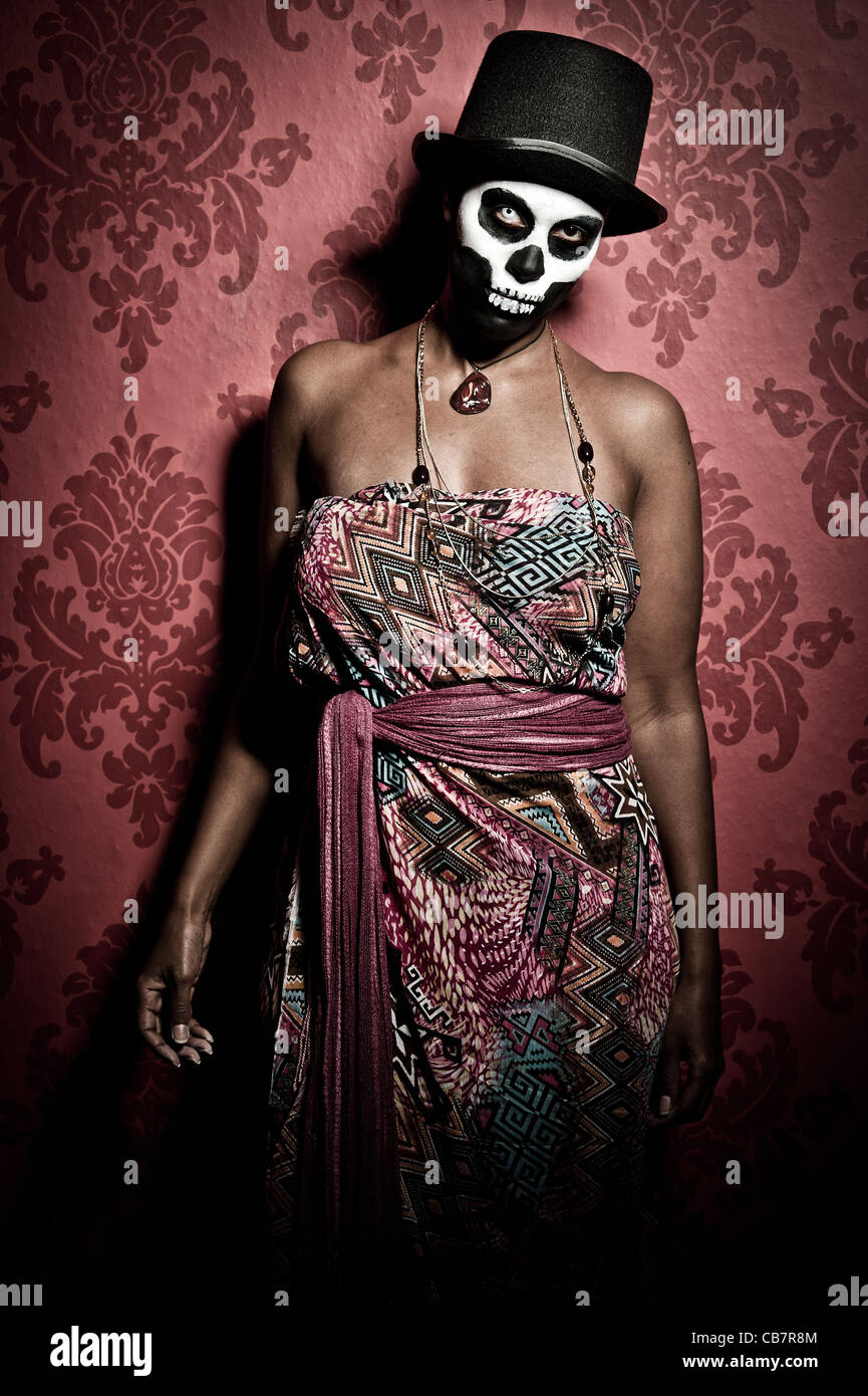 Voodoo Priestess High Resolution Stock Photography and Images - Alamy