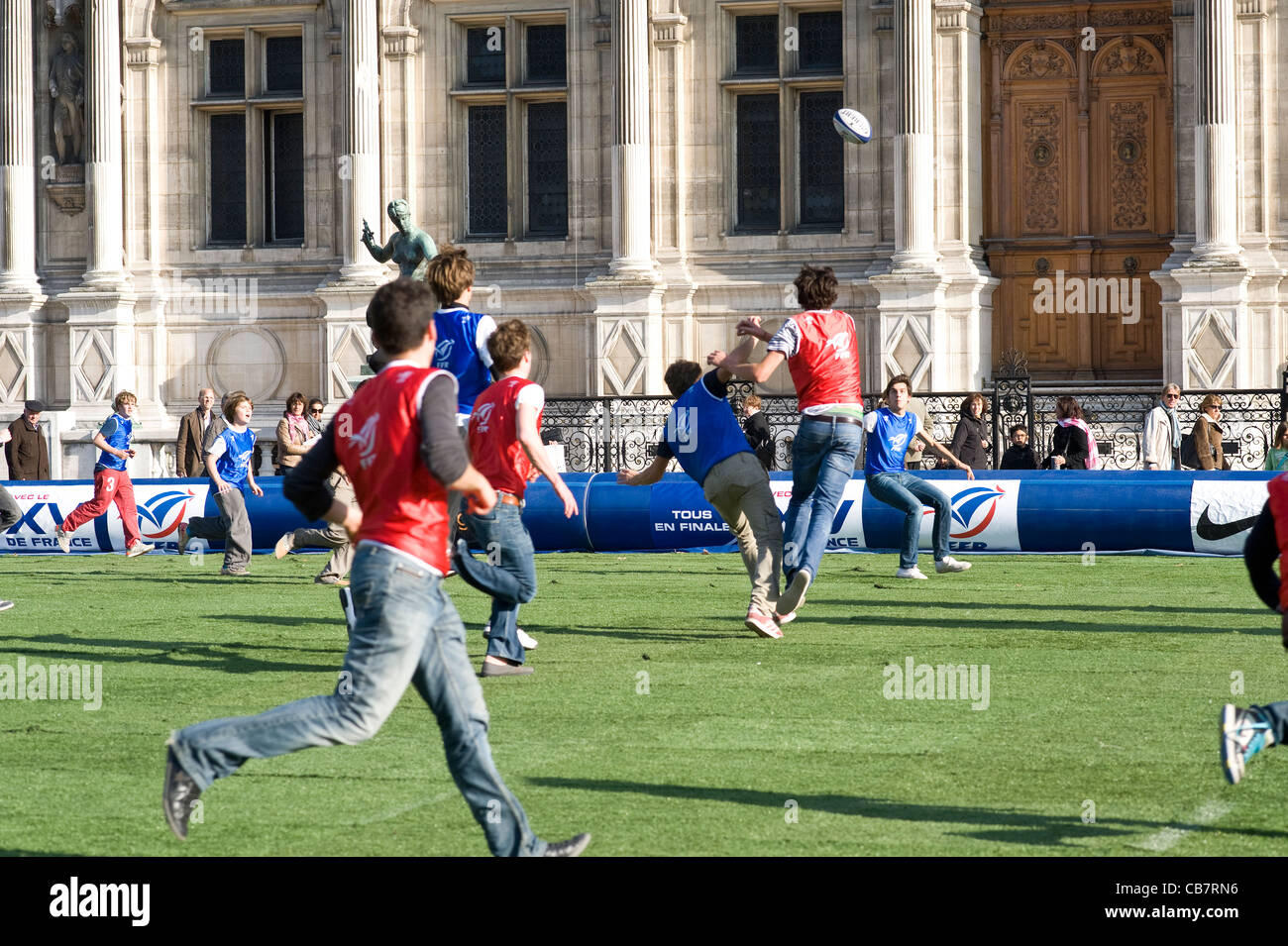 Paris, France - Teens playing rugby at Hotel De Ville Stock Photo - Alamy