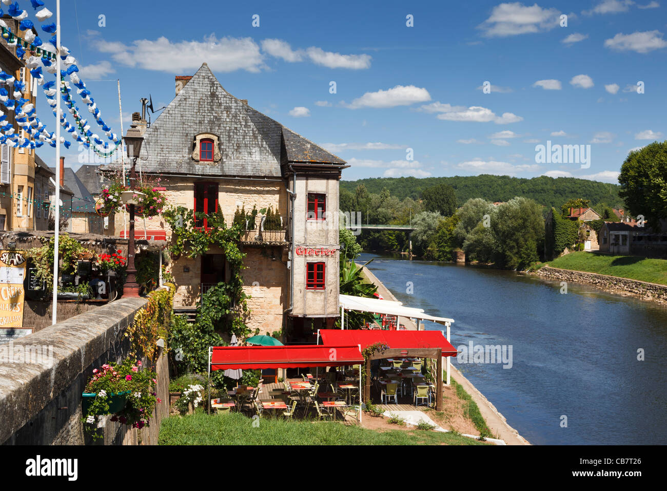 Hotel restaurant at Montignac on the Vezere River in the Dordogne ...