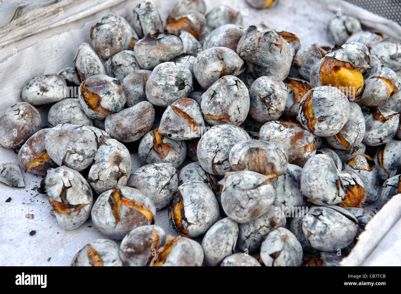 Roasted roast chestnuts snack snacks food hi-res stock photography and ...