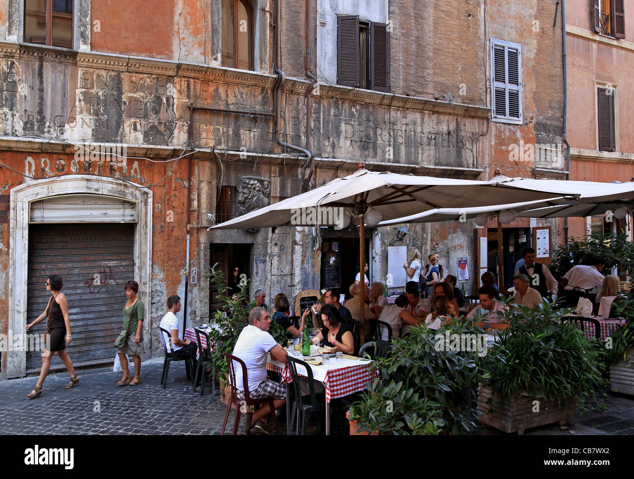 Medieval restaurant hi-res stock photography and images - Alamy