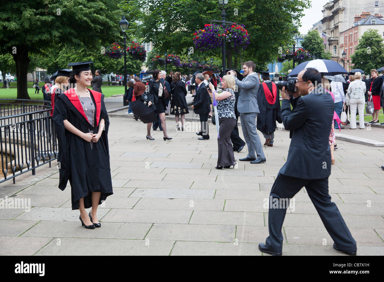 University of bristol graduation hi-res stock photography and images ...