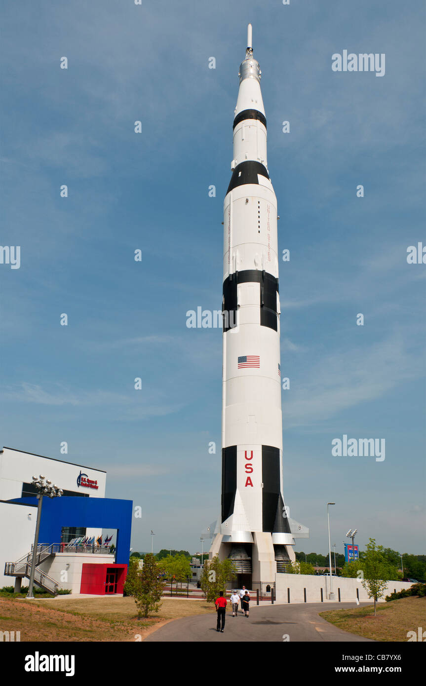 Saturn v rocket hi-res stock photography and images - Alamy