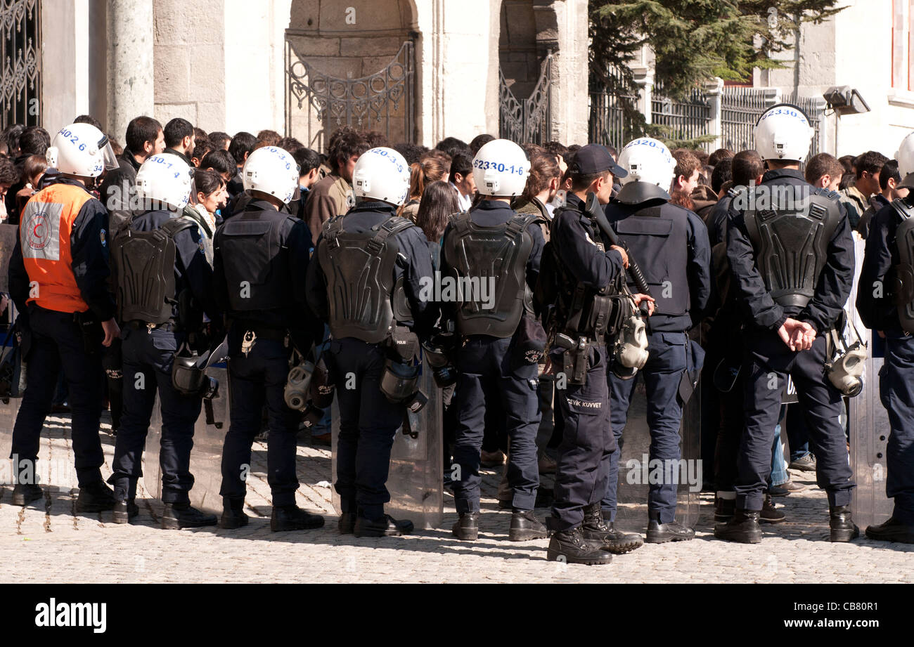 Turkish riot police in attendance at a student demonstration at ...