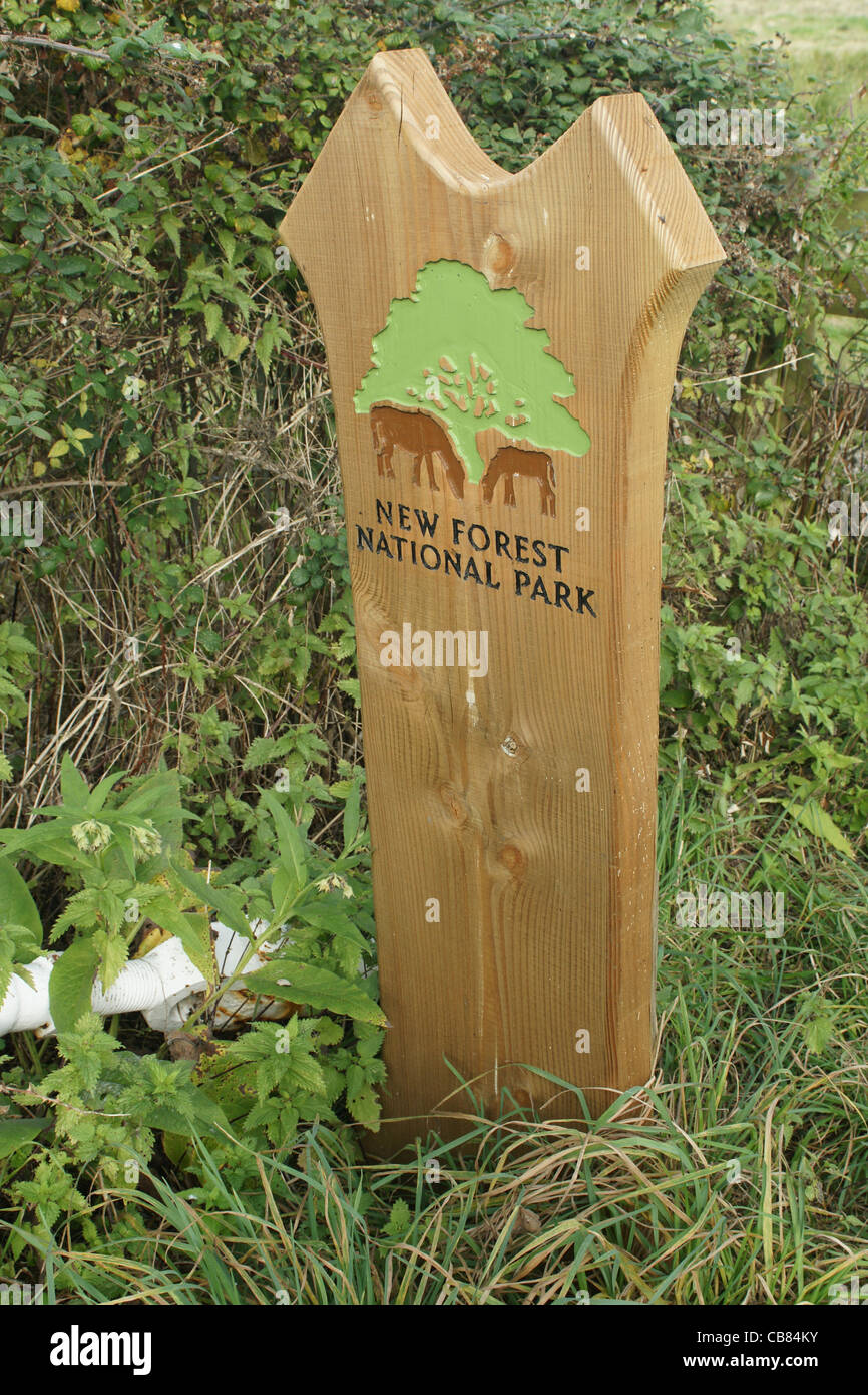 New Forest National Park sign Stock Photo - Alamy